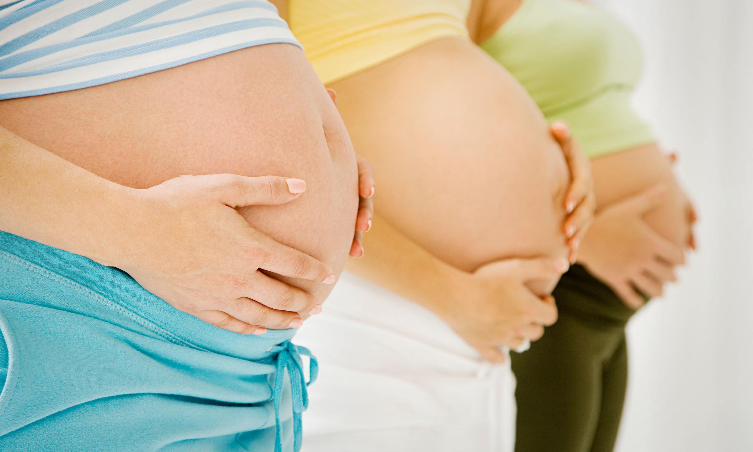 Three pregnant women - KidStart Magazine : KidStart Magazine